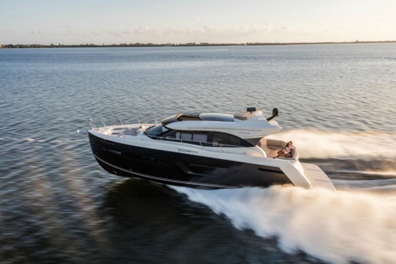 Carver C52 Coupe | Nautic Electronics