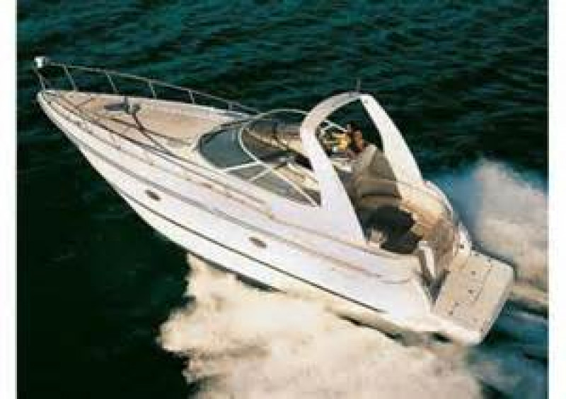 2002 Cruisers 3672 | Performance Boating